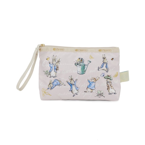 童年回憶湧現「彼得兔PETER RABBIT x LeSportsac」粉嫩手拿包、多夾層化妝包開賣囉!