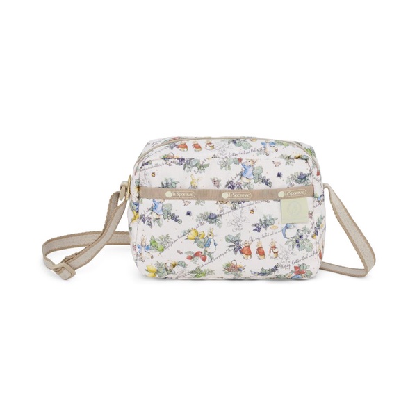 童年回憶湧現「彼得兔PETER RABBIT x LeSportsac」粉嫩手拿包、多夾層化妝包開賣囉!