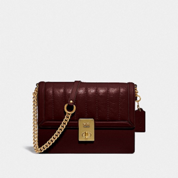 Coach下一個爆款預約！2020全新復古「Hutton哈頓小方包」快來看雪炫怎麼背！