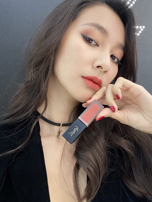 YSL黑蓋唇釉太美！黑蓋絲絨唇釉熱賣色快筆記，YSL#216、YSL#204口紅一哥李佳琦狂推！