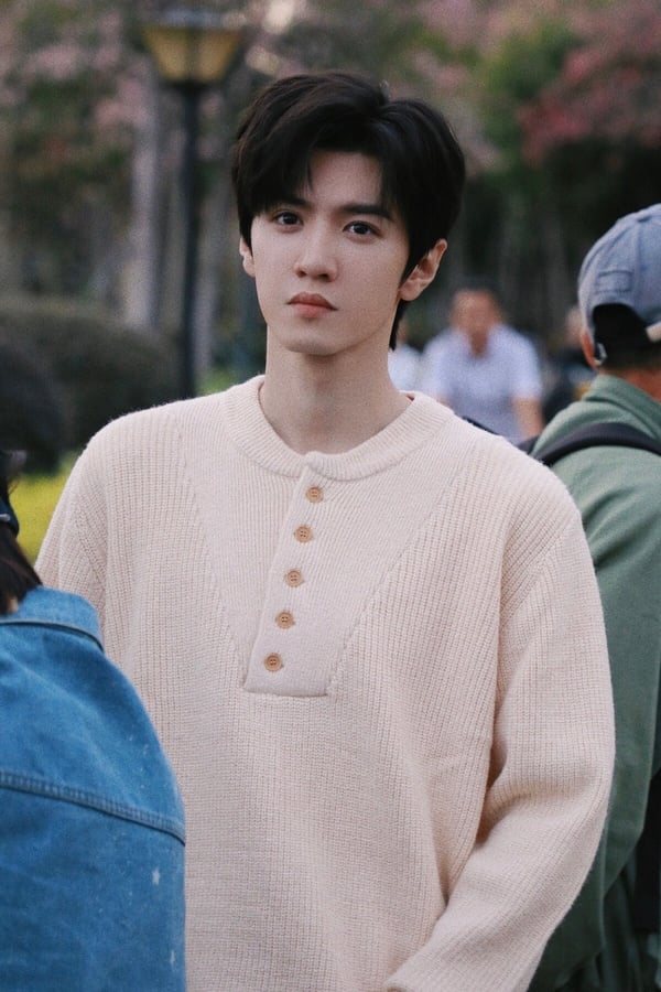 8位「娃娃臉」陸劇男星!《流水迢迢》任嘉倫30年如一日，陳哲遠少年感十足，鹿晗好童顏