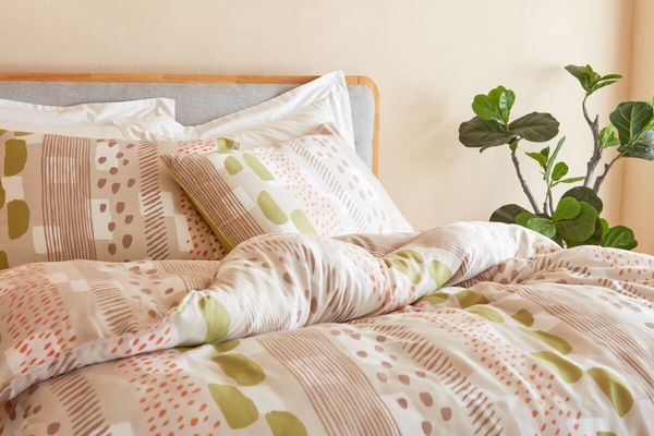 HOLA「SOU・SOU」聯名商品6款來了！SOU・SOU涼被、和室椅太美，再送限定彩布竹扇