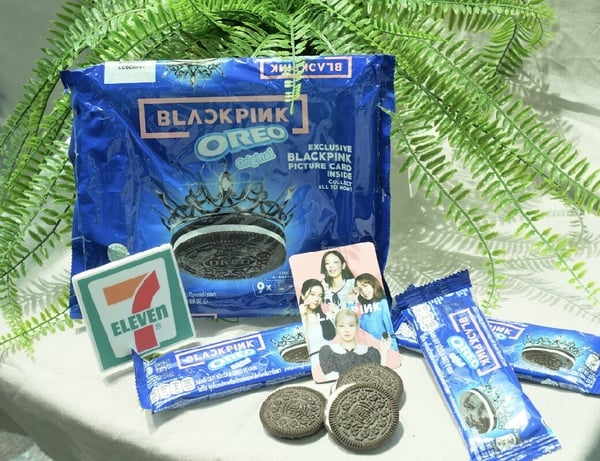 BLACKPINK小卡必收！7-11「OREO香草夾心BP聯名款」登場，10款小卡隨贈，2件享優惠價