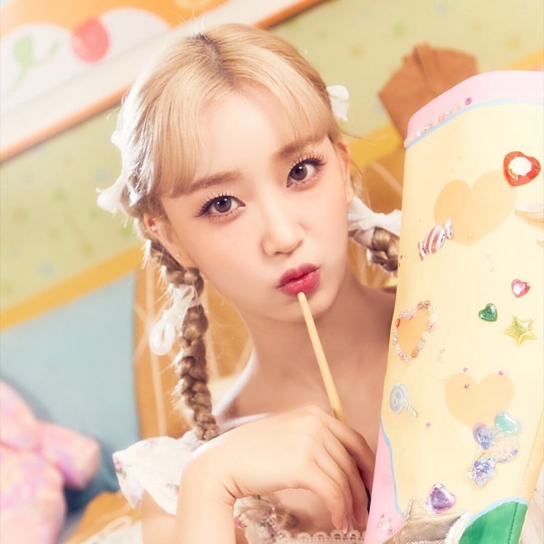 志效、J-Hope、Somi 出擊！2023年kpop八月回歸總整理，八月Solo大戰期待值破表！