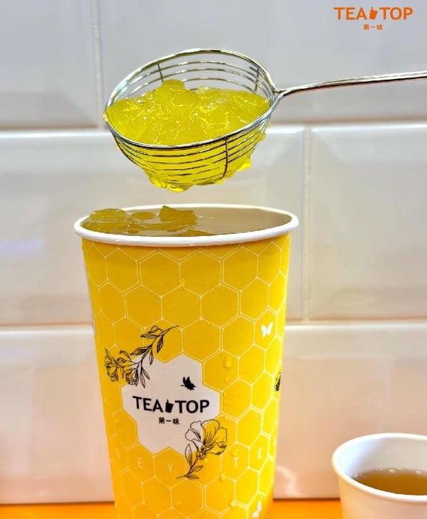 網推「TEA TOP第一味」必喝TOP10！月亮熬奶、紫芋西米露、青茶3Q超夯，這杯一喝回不去