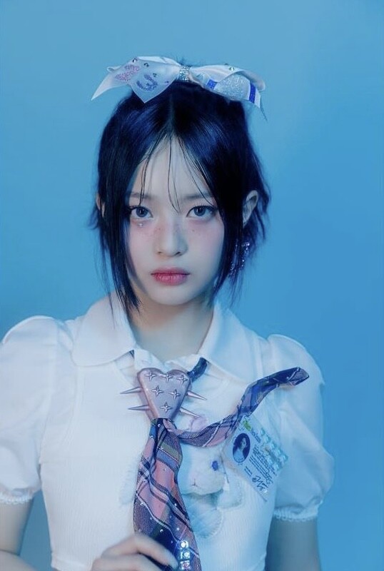 NewJeans 登美國跨年特別節目！「Y2K個性少女」vs.「美式校園甜妹」妝造超搶眼！