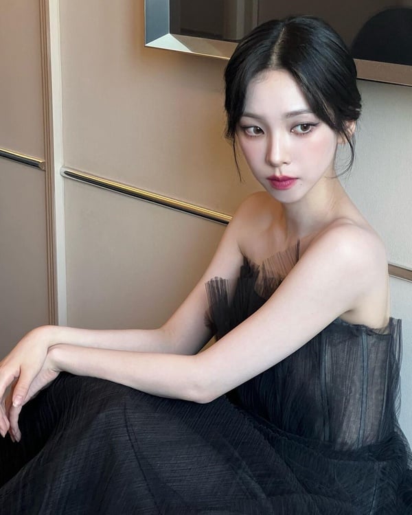 關於aespa Karina的12件事：出演GD權志龍新歌〈TOO BAD〉MV、看似高冷其實是動漫迷！