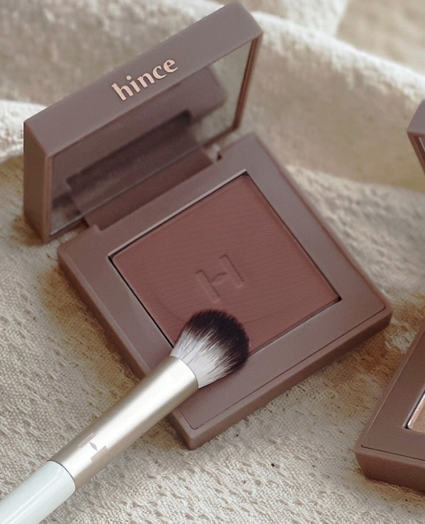 韓國彩妝「hince」快閃店來台！hince 7大必買推薦：暢銷氣墊粉餅、打亮高光棒必收