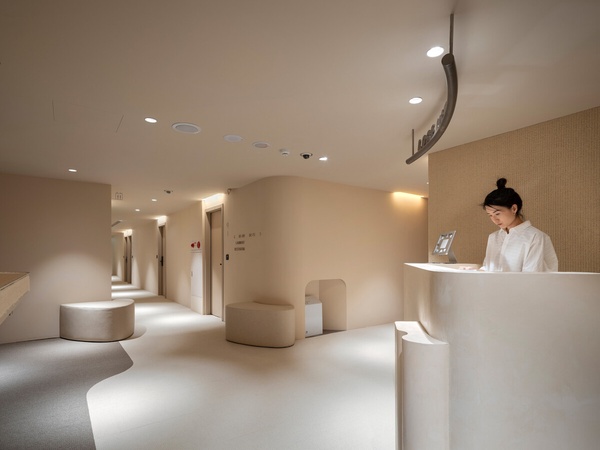 台北住宿推薦！全新「樂爾公寓」開幕，奶茶色調空間絕美，簡約設計文青旅宿必住