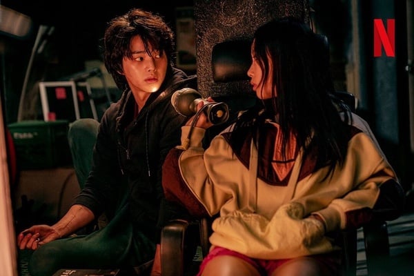 《Sweet Home 3》登Netflix冠軍卻評價兩極！韓網狠酸：劇情混亂、結局只記得宋江帥臉