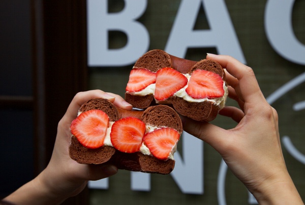 台灣吃得到！草莓季甜點：韓國KITCHEN205草莓蛋糕快閃、LADY M 「草莓起司千層蛋糕」