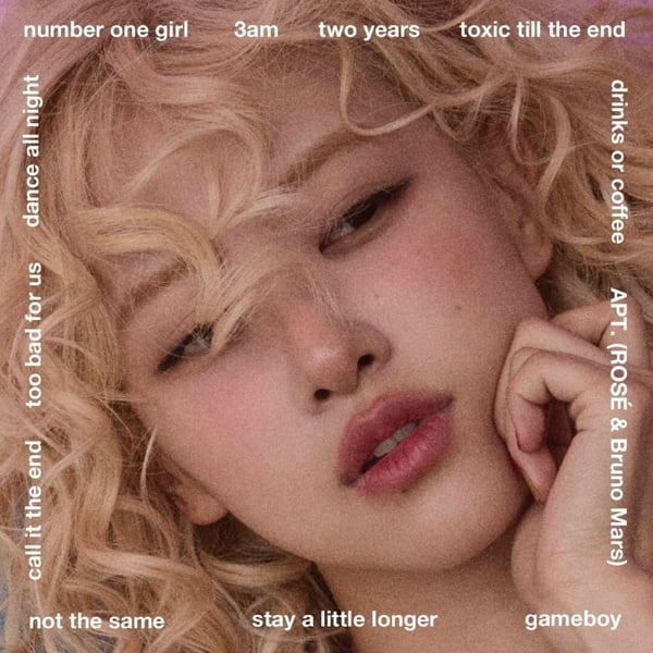 Rosé個人專輯《rosie》發布！如日記般展露普通女孩的脆弱內心、新MV唯美吻戲太驚人！