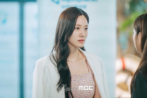 《現在撥打的電話》小說vs.劇版差異：原著性感睡衣是熙珠買的，白司彥因「他」吃醋！