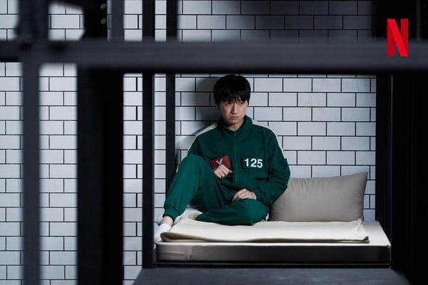 網議《魷魚遊戲3》劇透：英熙的哥哥哲秀要玩「火車快飛」？「他」竟是遊戲VIP之一？