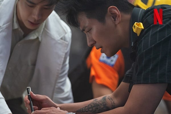 《外傷重症中心》原版&劇版差異：楊載源向千薔薇告白被拒？韓宥林是白江赫的奴隸三號