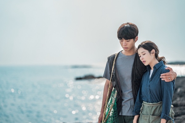 Netflix《苦盡柑來遇見你》結局幕後秘辛！IU&銀明互動全是即興，朴寶劍不覺得寬植可憐