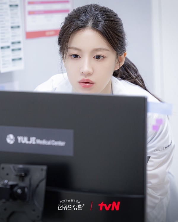 YYDS是什麼意思？20大常見網路流行語：WML、PDF 爆紅梗社群必懂！