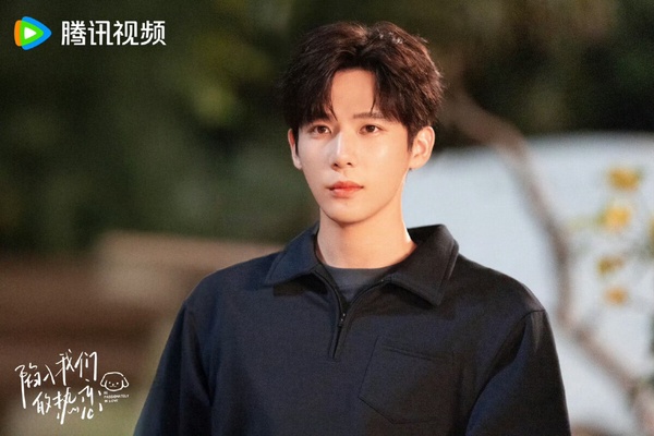 《陷入我們的熱戀》評價兩極！完美還原小說，劉浩存&王安宇卻慘被「磨皮濾鏡」拖累？