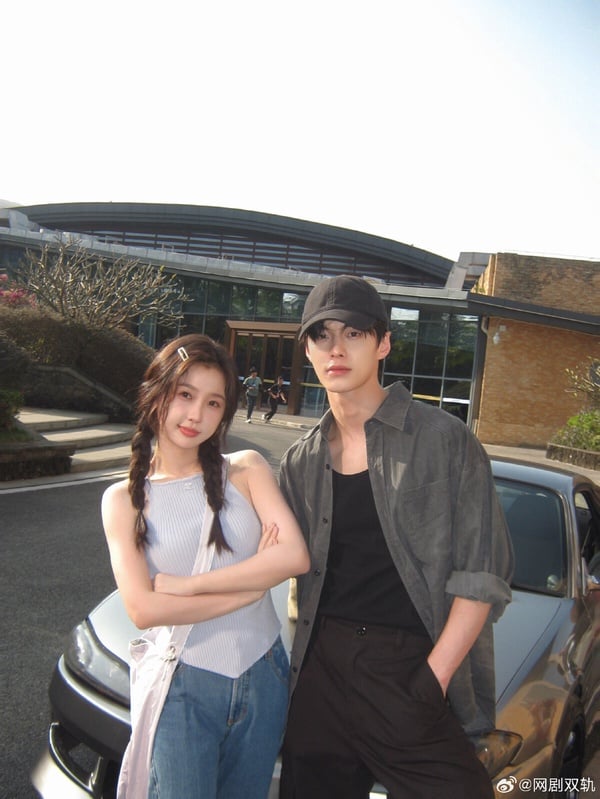 網評2025最期待現偶甜寵陸劇TOP9！《櫻桃琥珀》第3，趙露思《許我耀眼》第2，冠軍是它