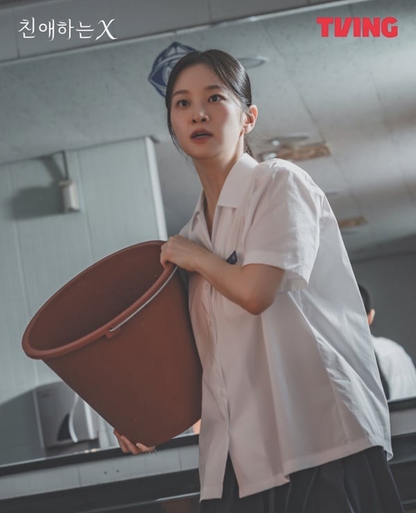 《親愛的X》8個劇情細節：信封暗示尹俊瑞的真實性格、這處看出白雅珍真的愛過許仁江