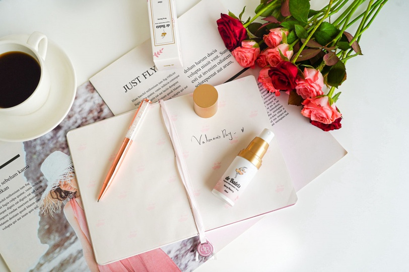 約會助愛攻略「de Balets小巴黎小粉特輯」6款精品級莓果花香噴發粉紅泡泡，男友必撲倒