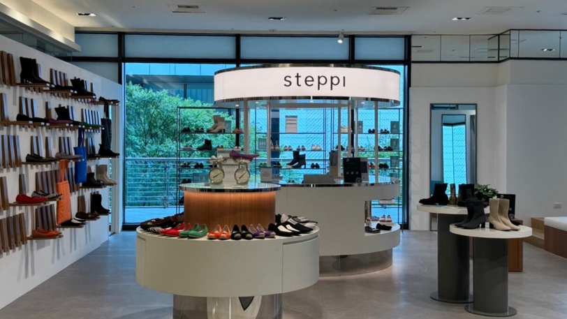 出國爆走一萬步也不會累！Steppi超人氣日系針織鞋時髦百搭又好走，信義快閃店獨家開賣