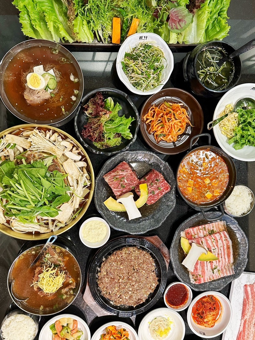 燒肉優惠！廚神白種元「本家BORNGA韓式燒肉」首店開幕，訂位方式、菜單價位、優惠快看 - BEAUTY美人圈